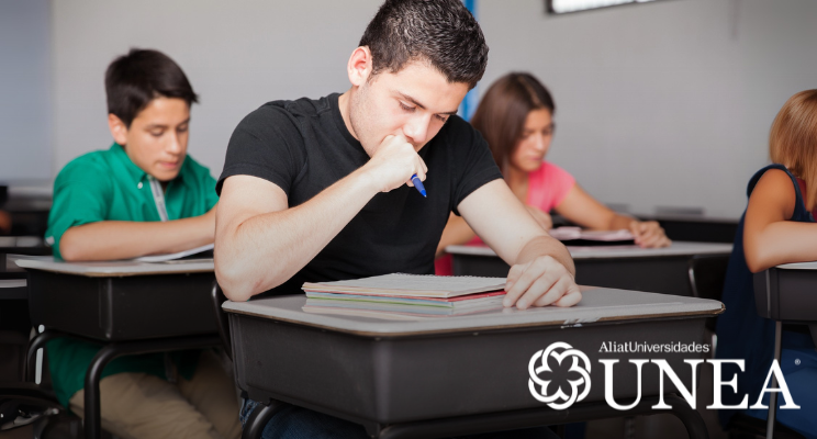 ¿Por qué UNEA es tu mejor opción para estudiar la prepa?